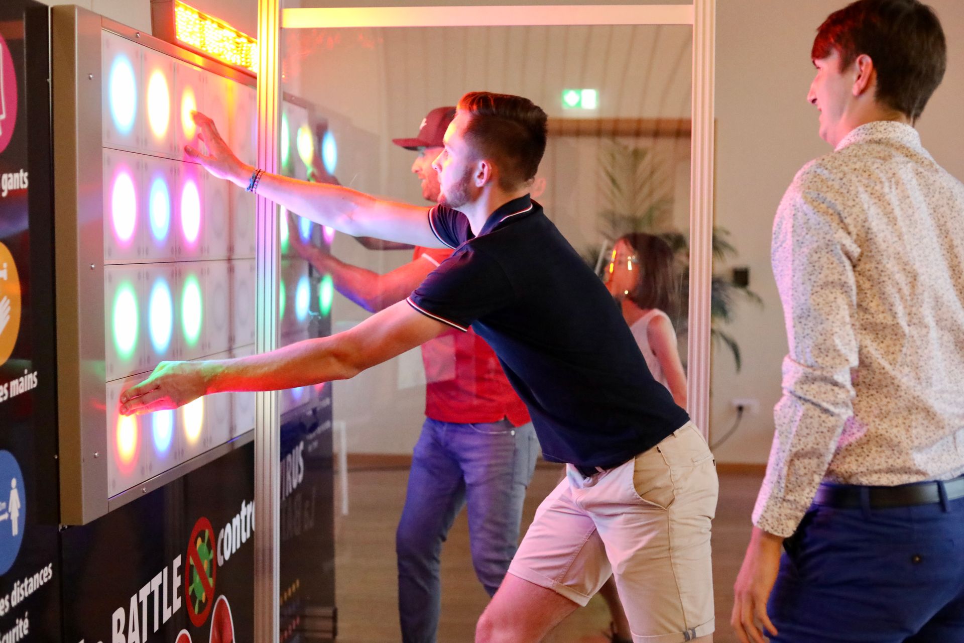 Le mur interactif pour tous ! Team building, sport, divertissement