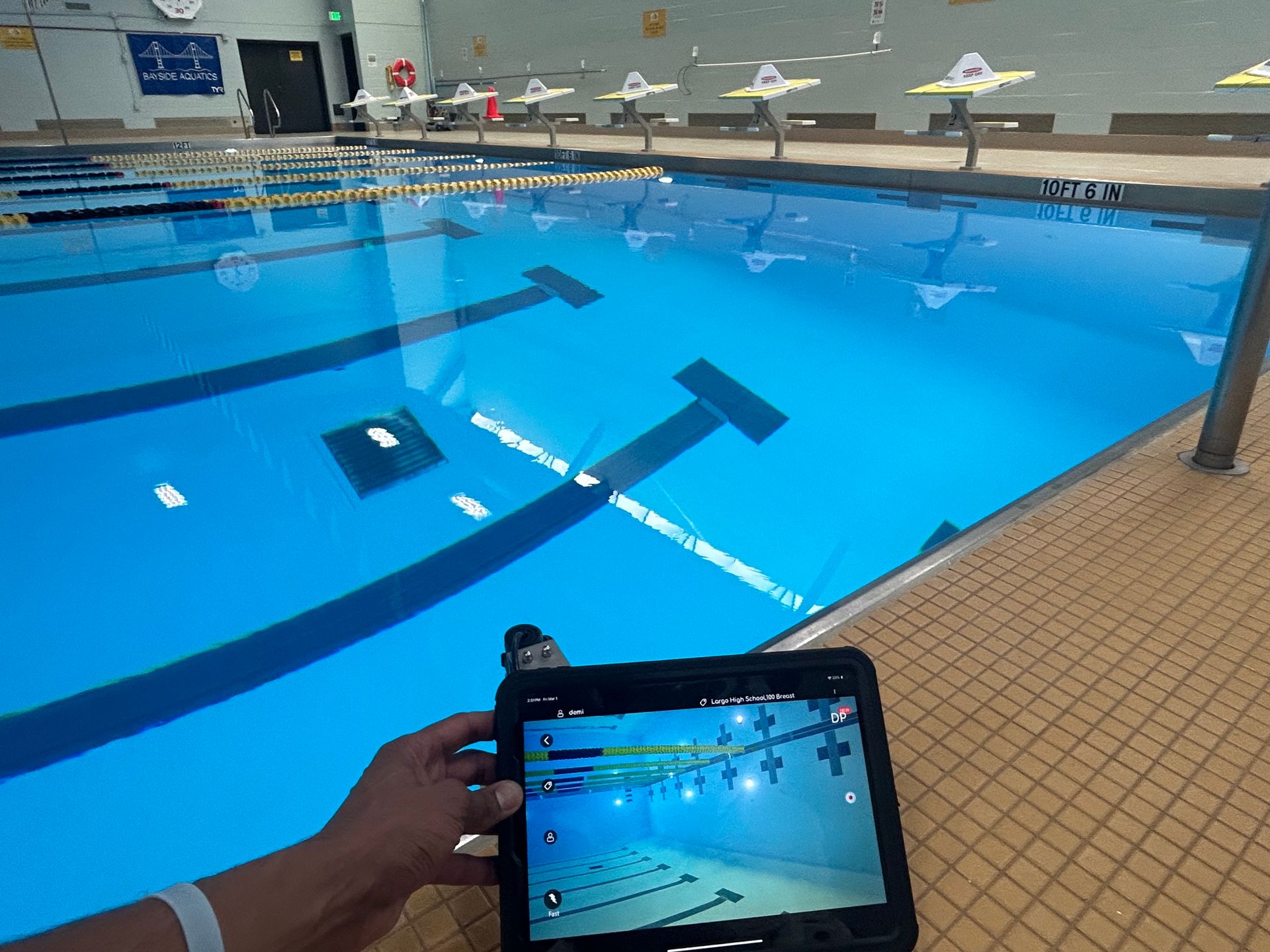 Manta DNA Swim Analysis with underwater videography.