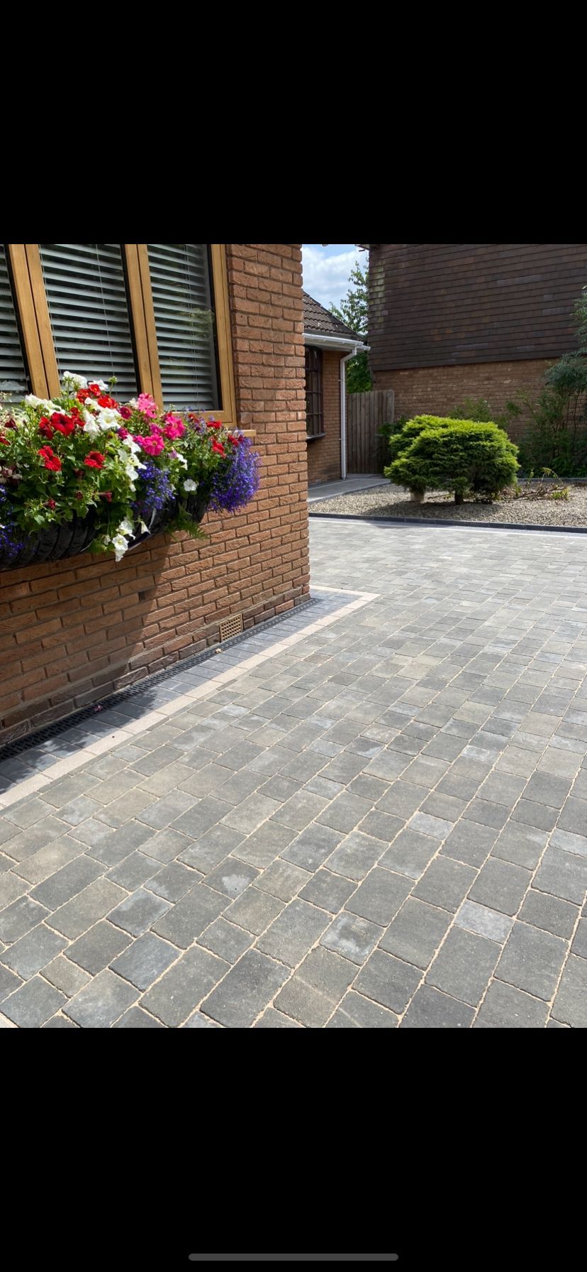 Contact Advance Paving for Quality Driveway Solutions