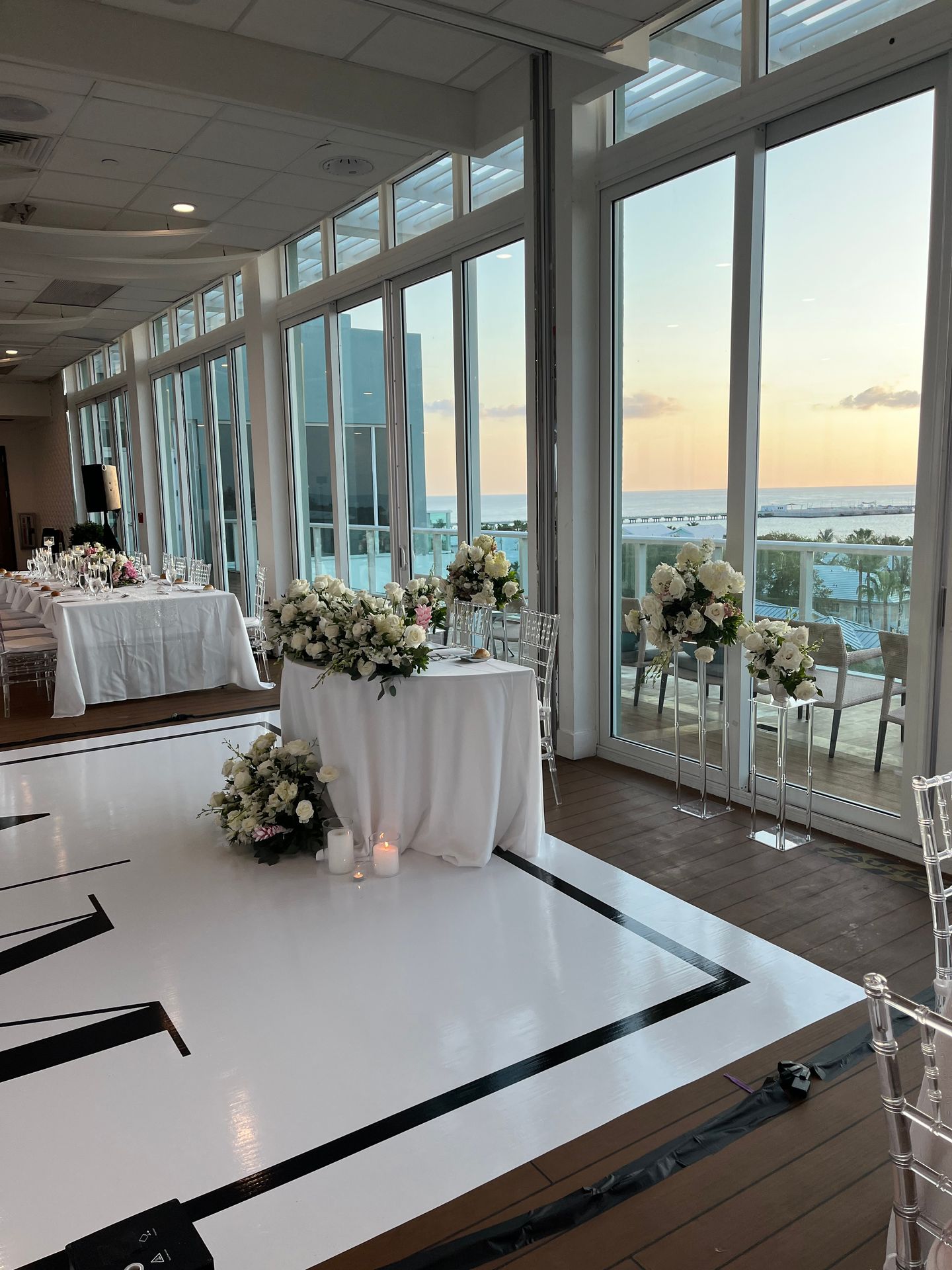 🌴 Real Wedding: Anna & Michael’s Breathtaking Destination Wedding at ...