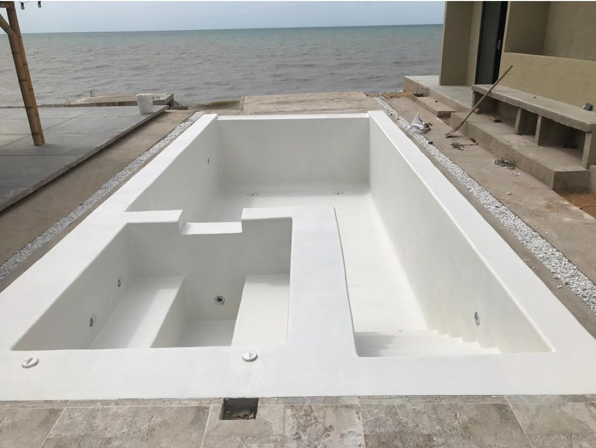 The Benefits of Using Microcement in Pool Design
