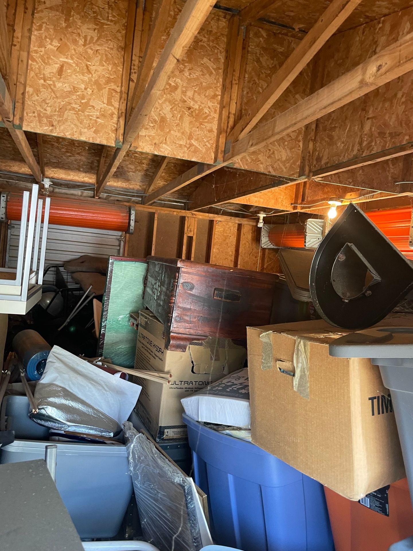How to Organize Your Garage with Junk Removal Services