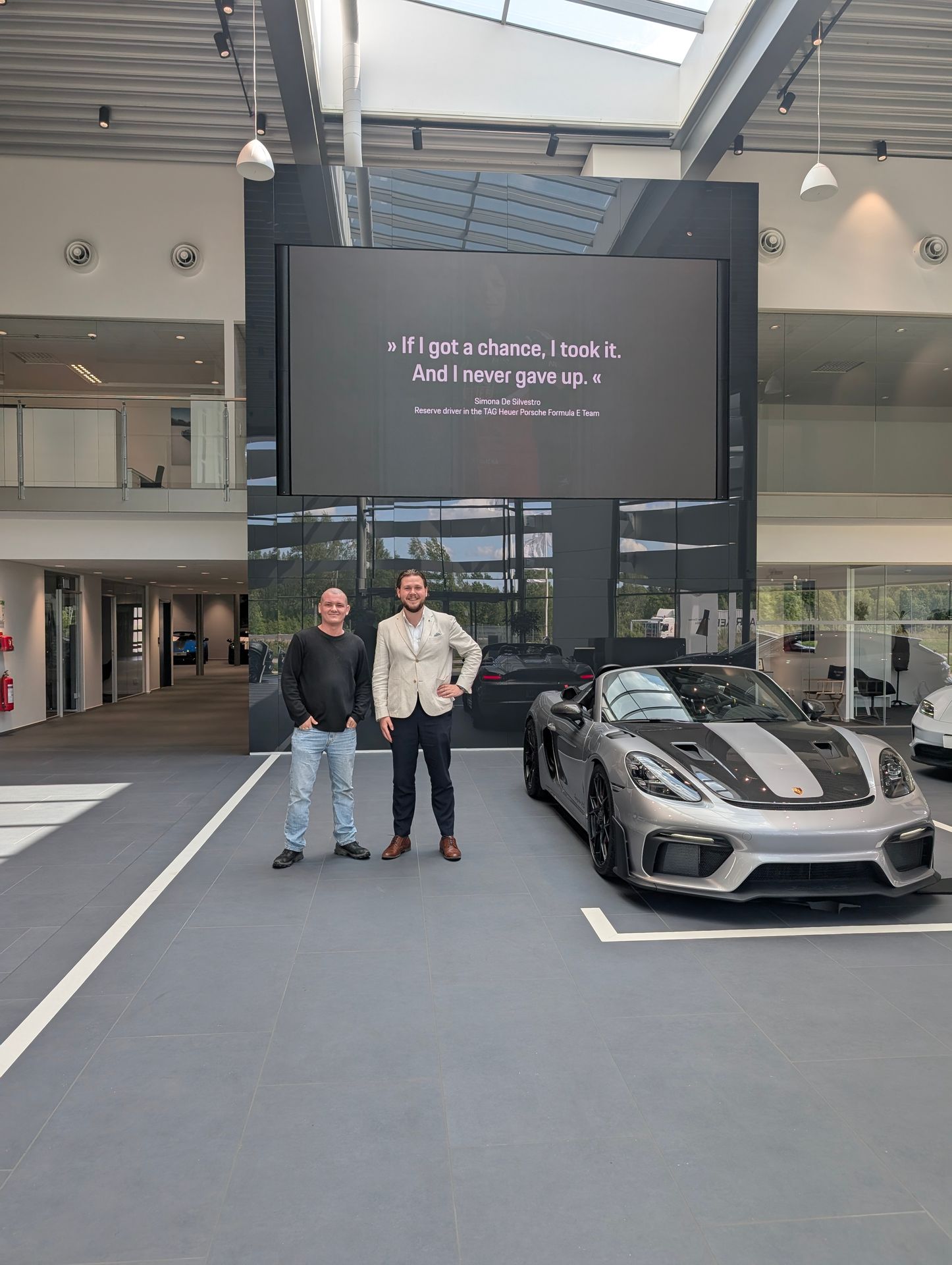 Välkommen till "Destination Porsche": Framtidens Porschehall!