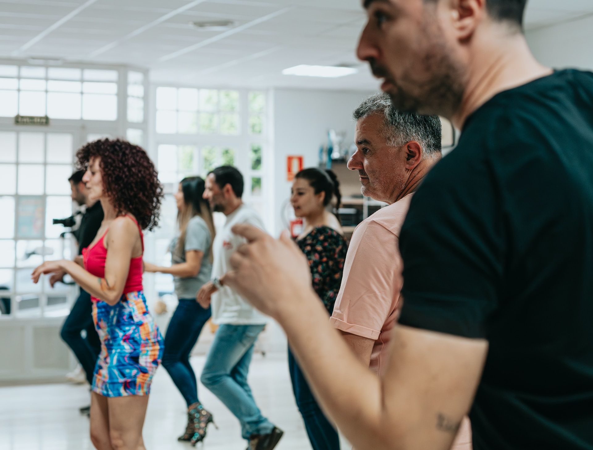 Discover the Physical and Mental Benefits of Salsa and Bachata