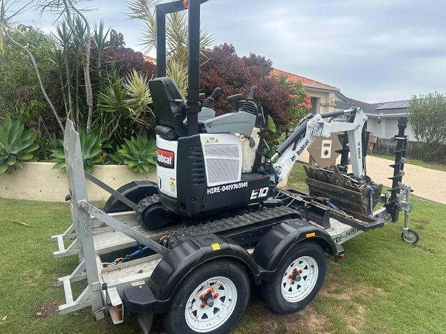 Hervey Bay's Best Bobcat Hire: Mini Excavators by Owen Ralph