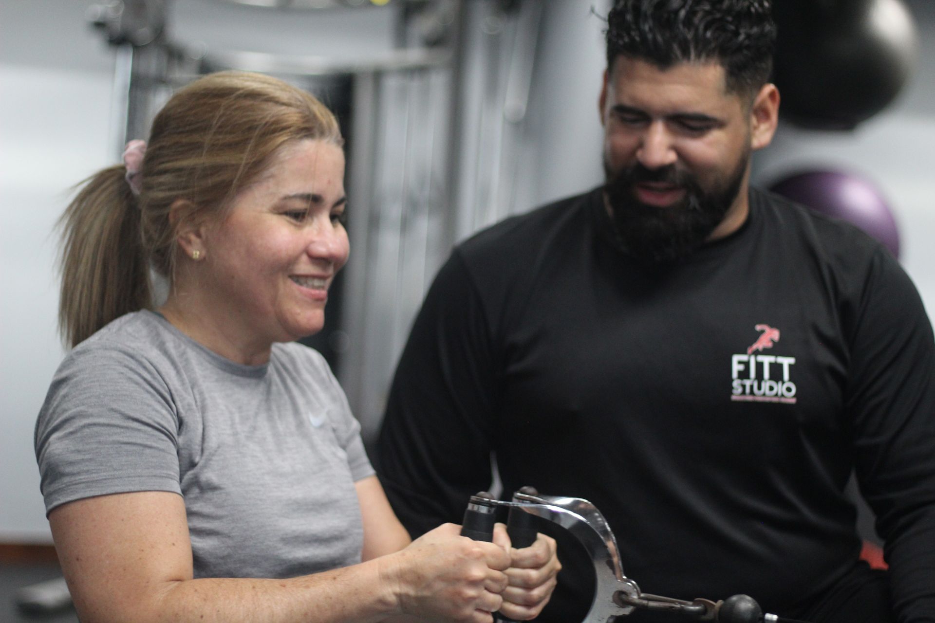 ¡Somos el Estándar | FITT Studio