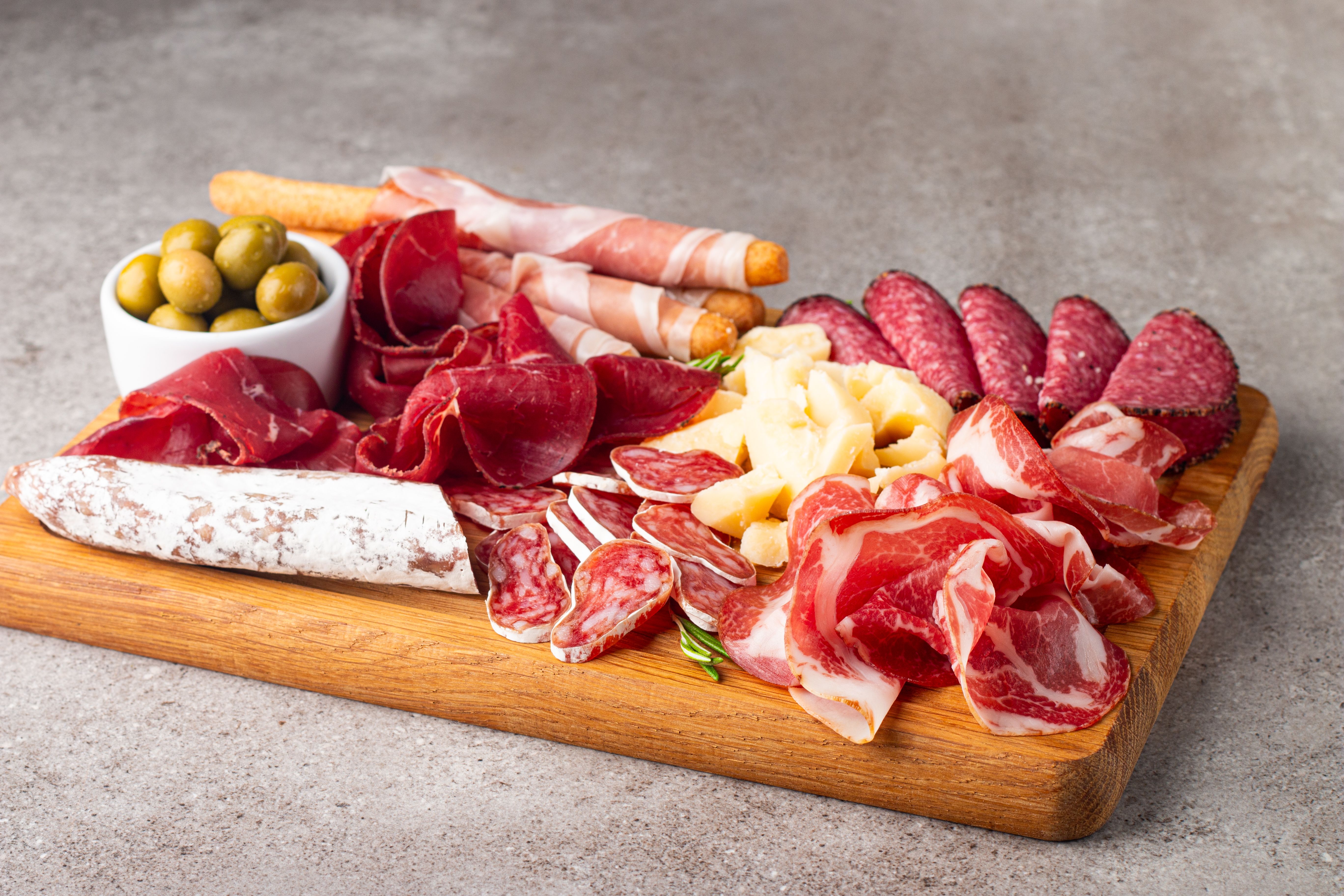 Delicious Event Catering with Ave del Paraiso's Fine Meats