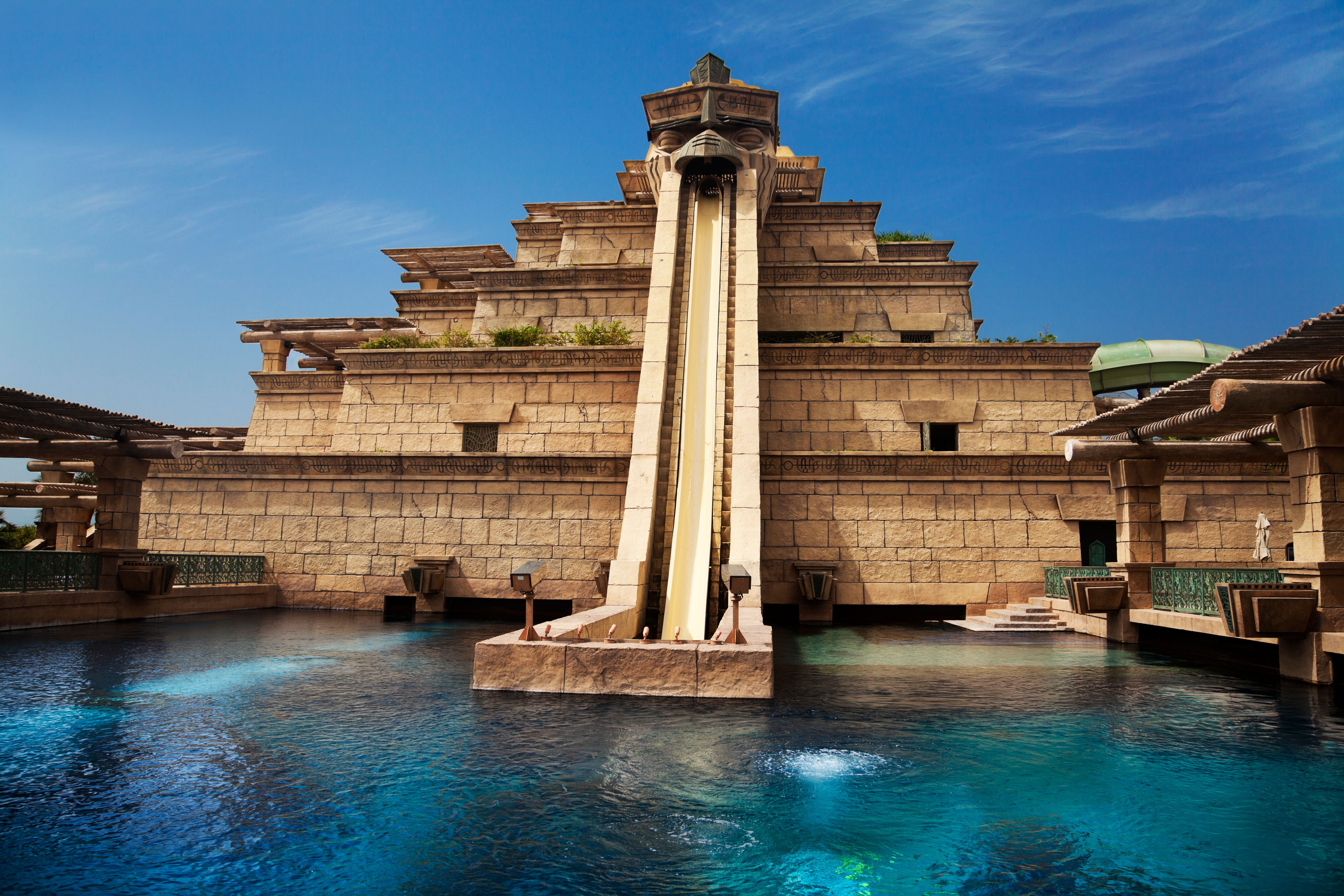 Atlantis Aquaventure – Thrilling Waterpark Adventures