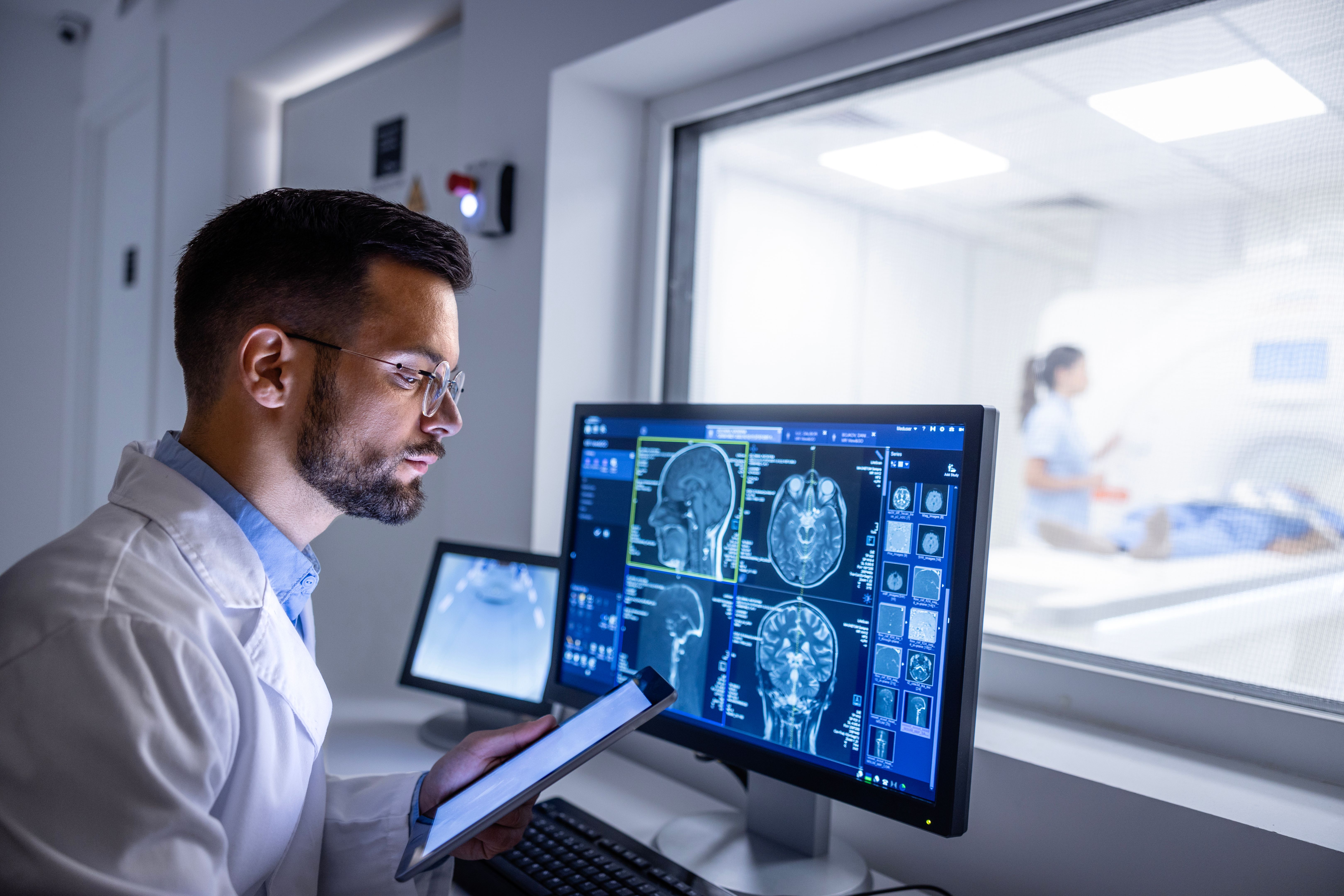 Understanding the Differences Between CT Scan and MRI: A Comprehensive Guide