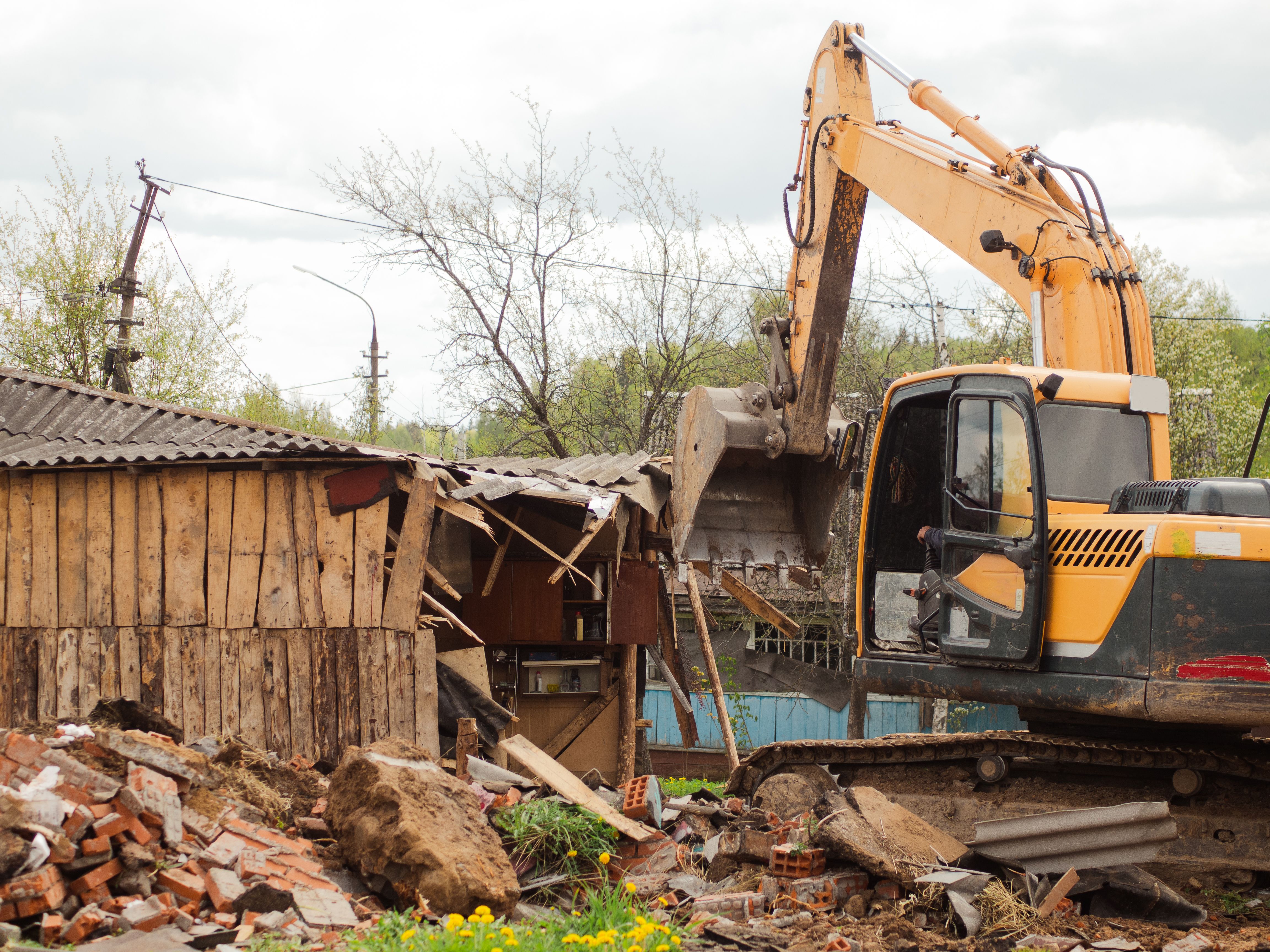 Choosing the Right Small House Demolition Company