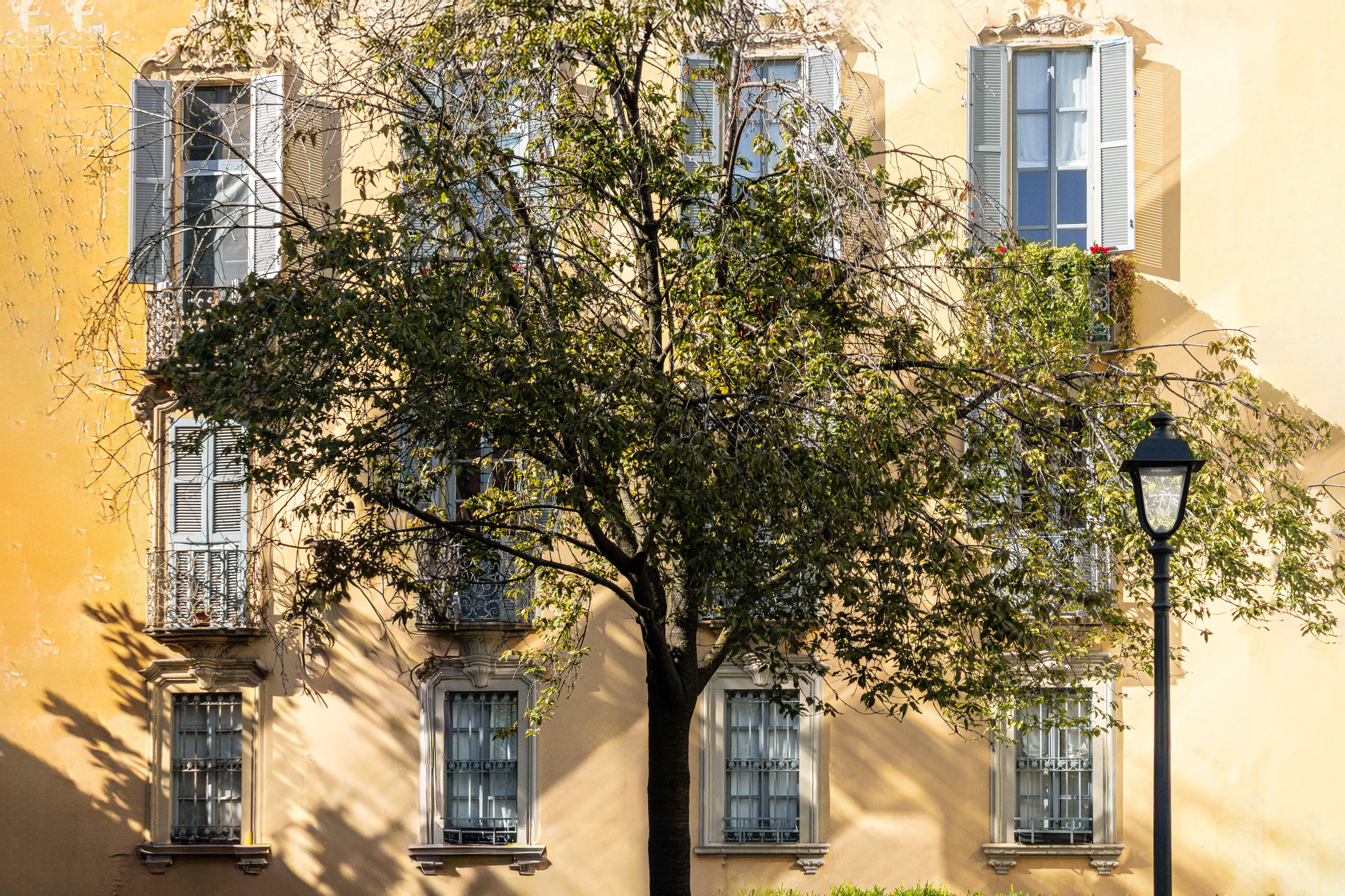 Exploring Milan's Most Beautiful Courtyard Buildings