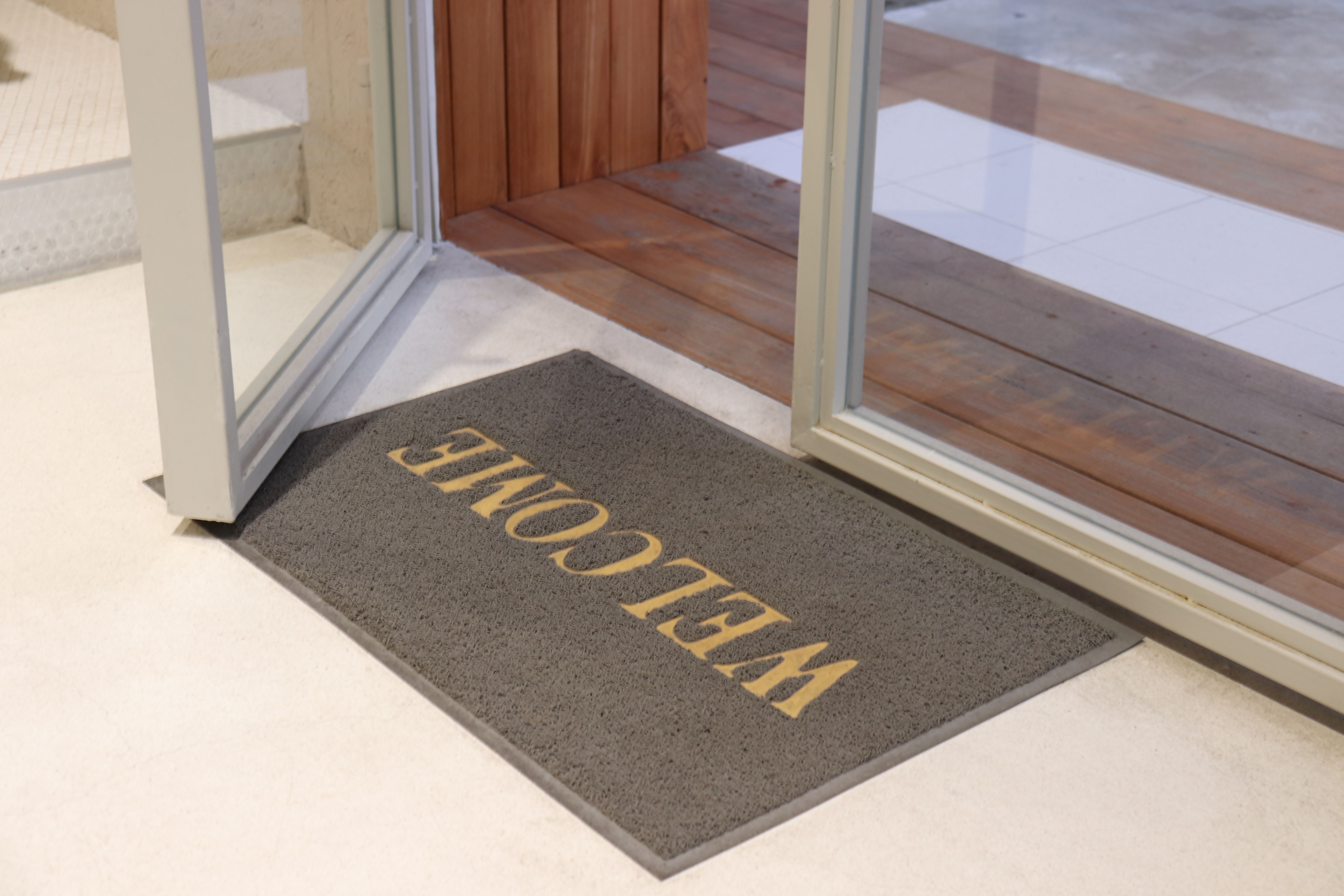 The Practical Benefits of Service Area Mats