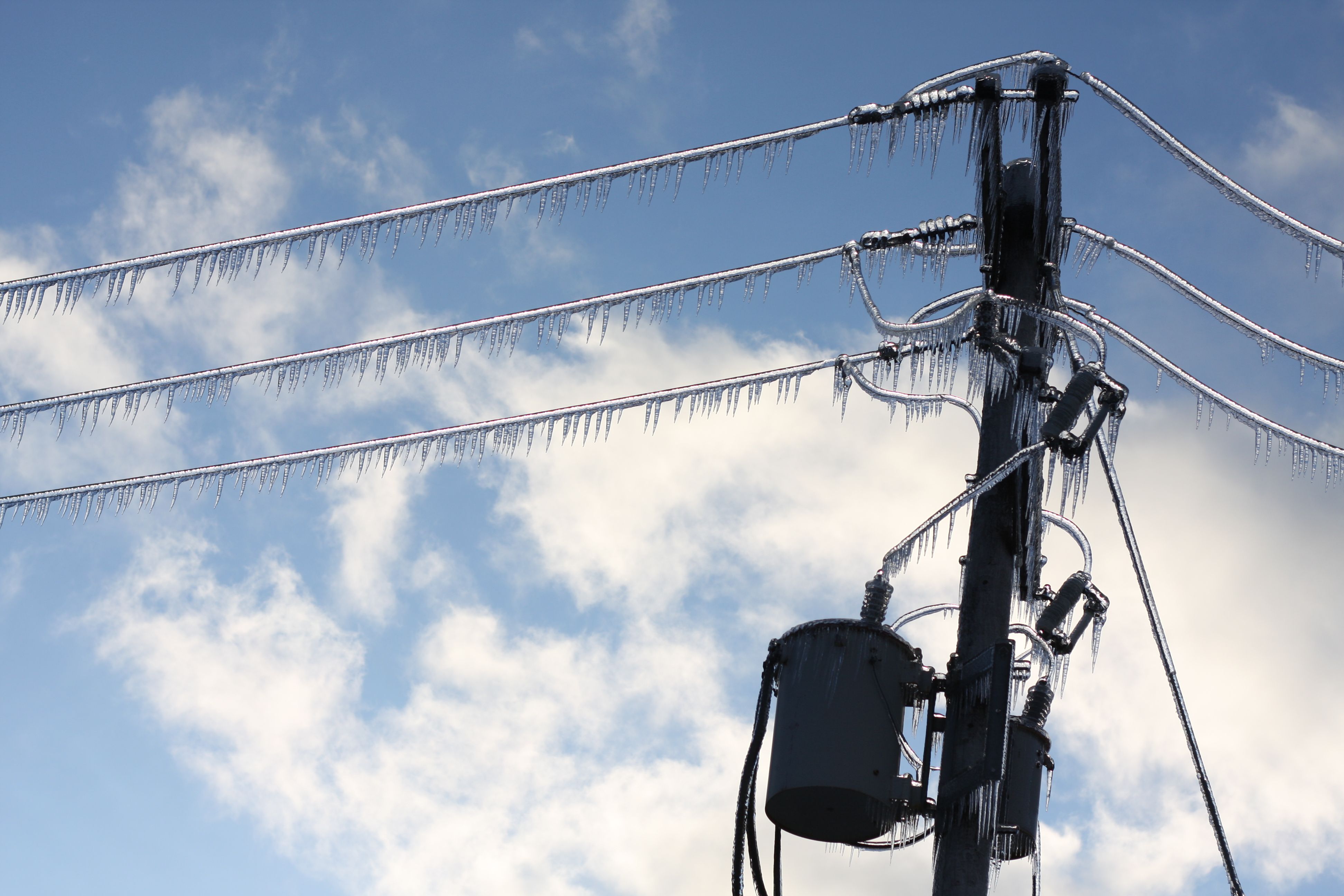 Common Electrical Myths: What Every Michigan Homeowner Should Know