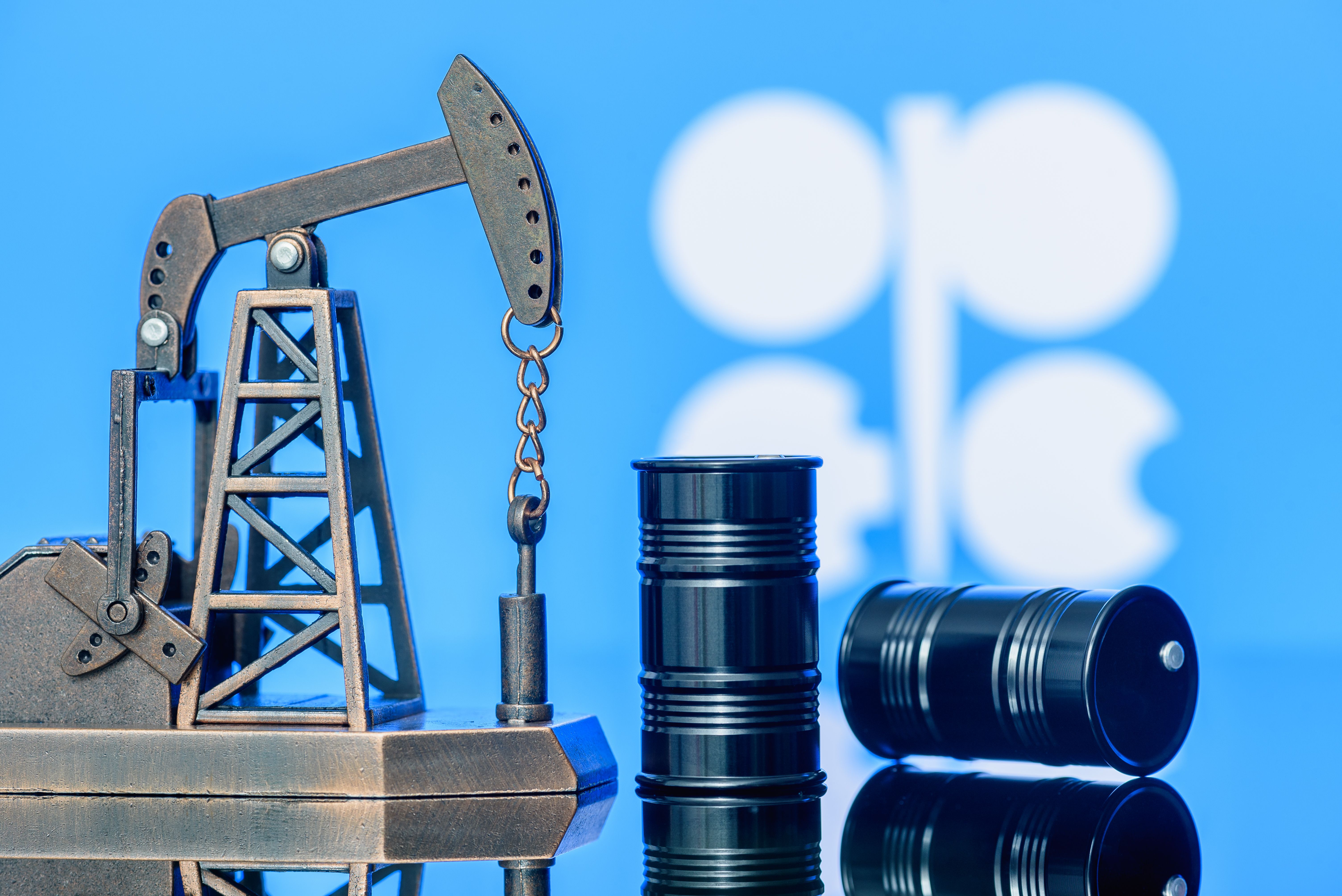 Petrolog Group Pte Ltd: Leading Oil & Gas Traders Singapore