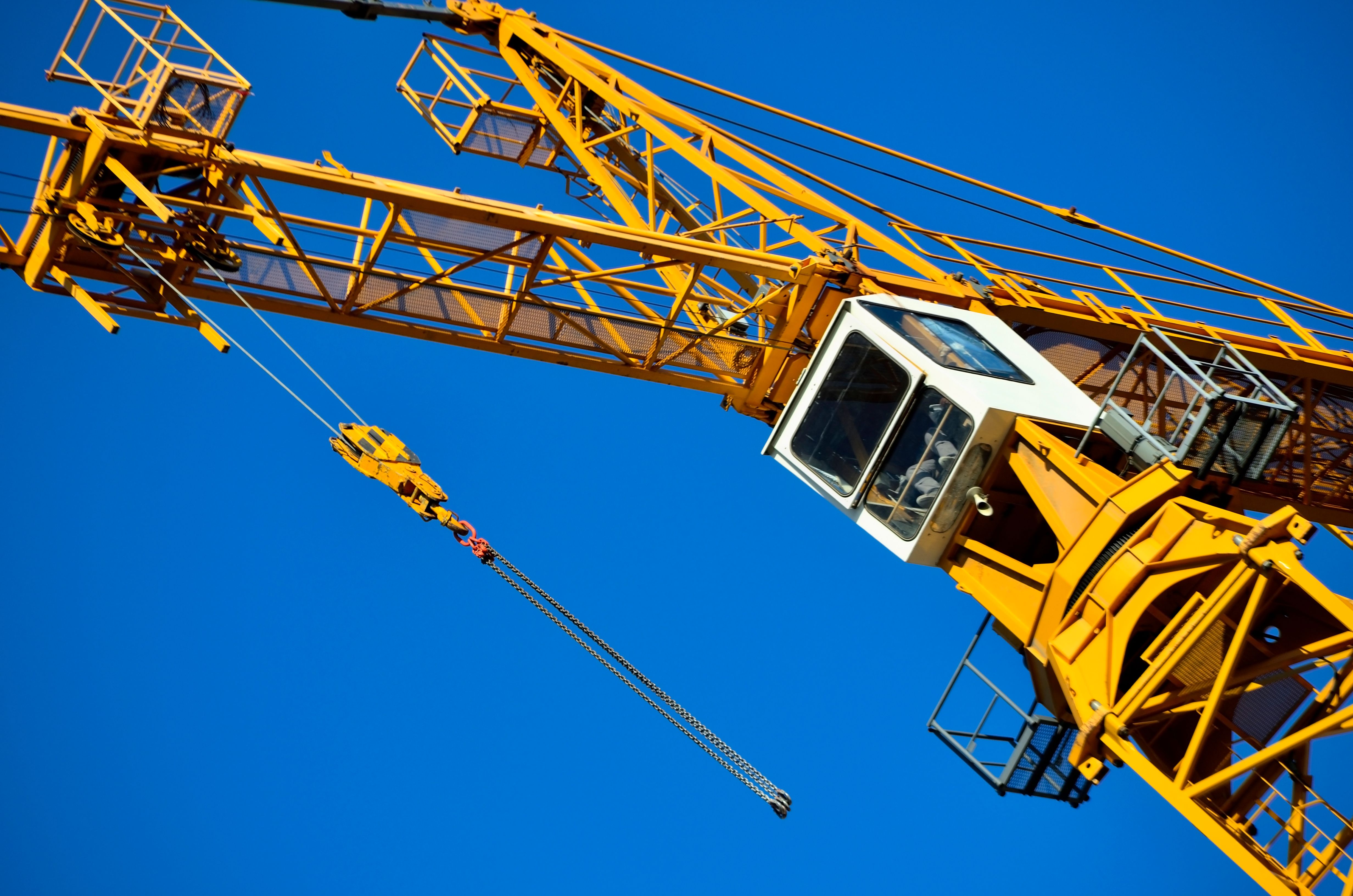 Understanding the Role of a Signal Person in Crane Operations