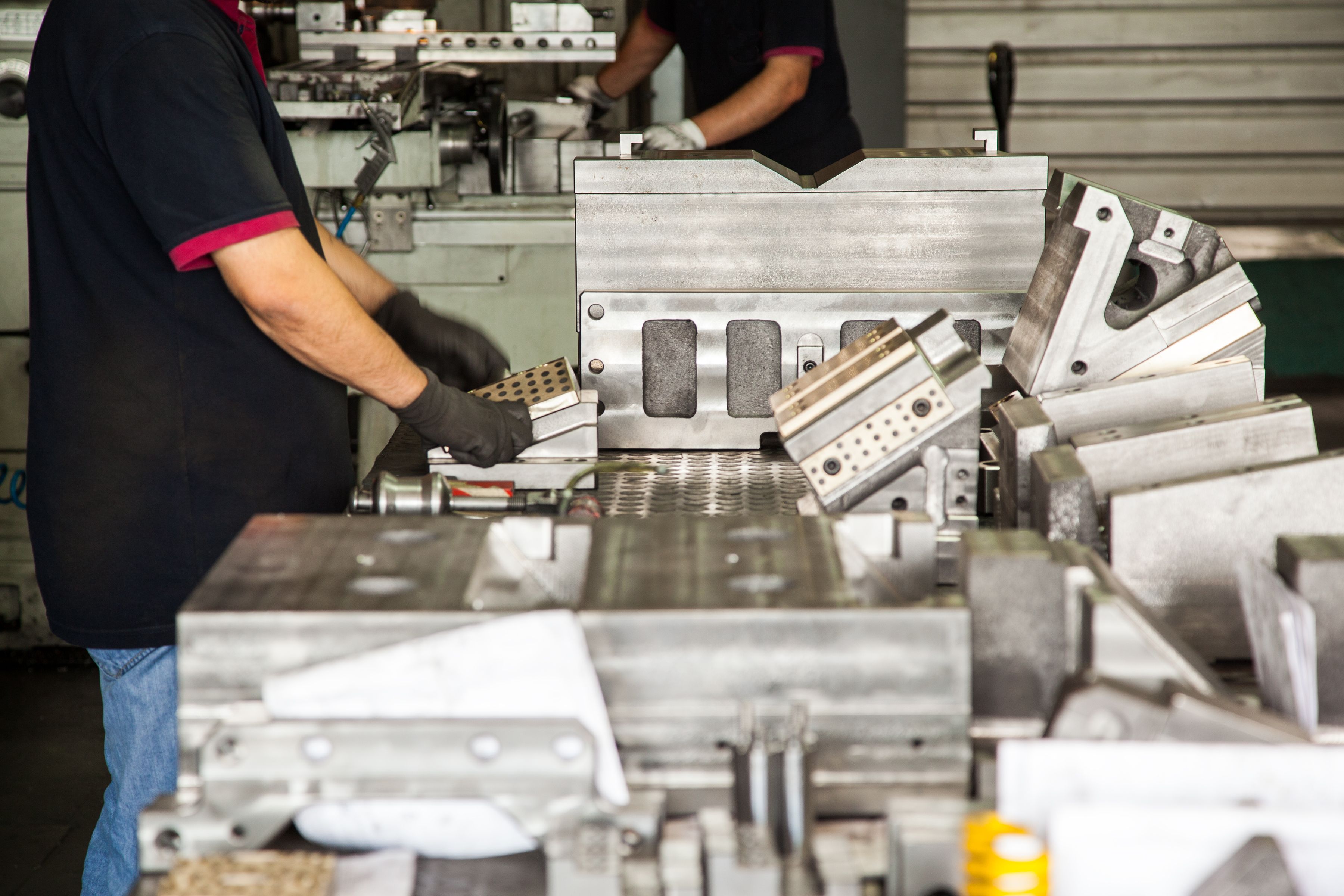 Guide to Choosing the Right Machine Shop for Industrial Applications in ...