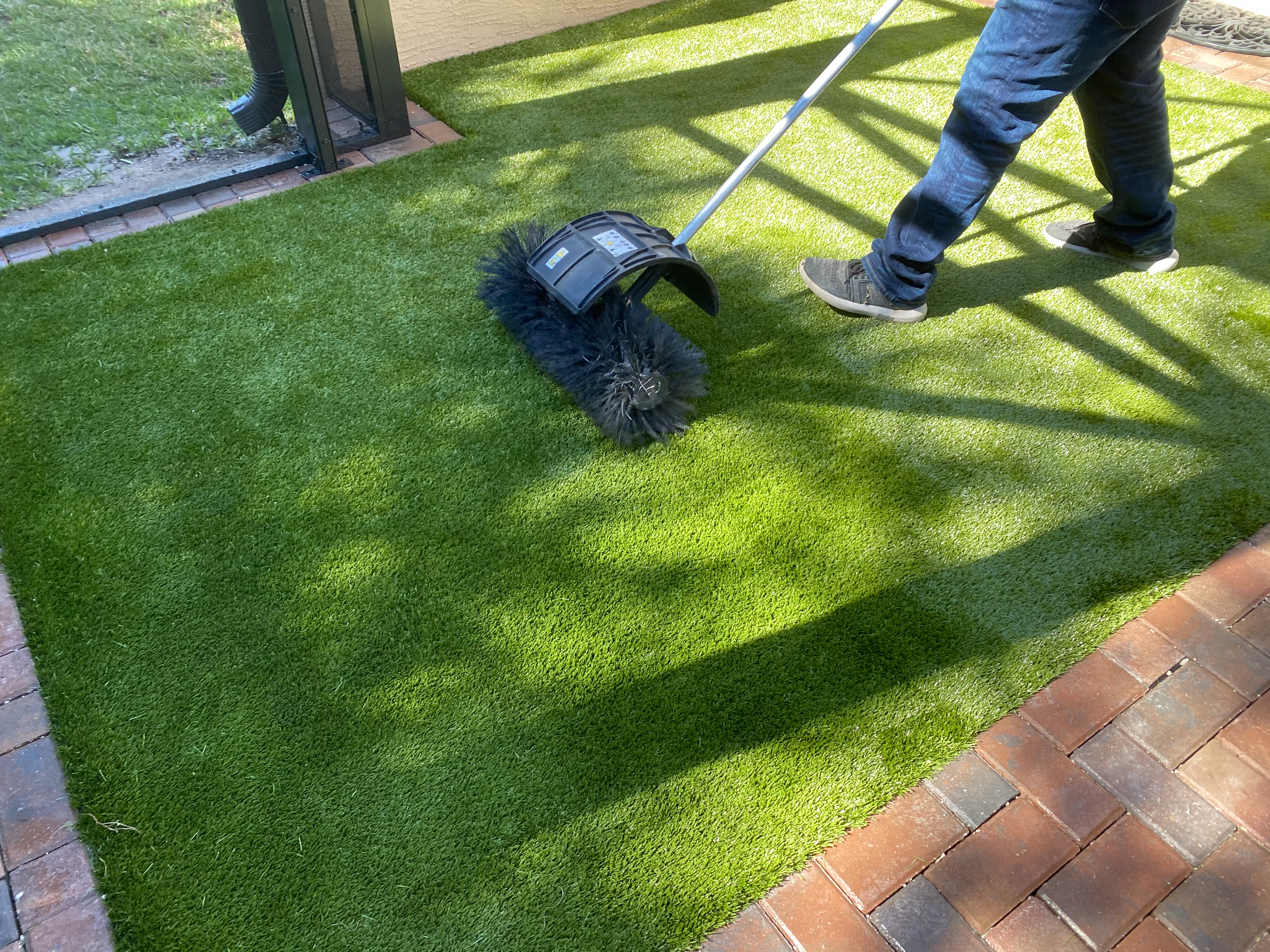 How to Maintain Your Artificial Turf and Keep It Looking New
