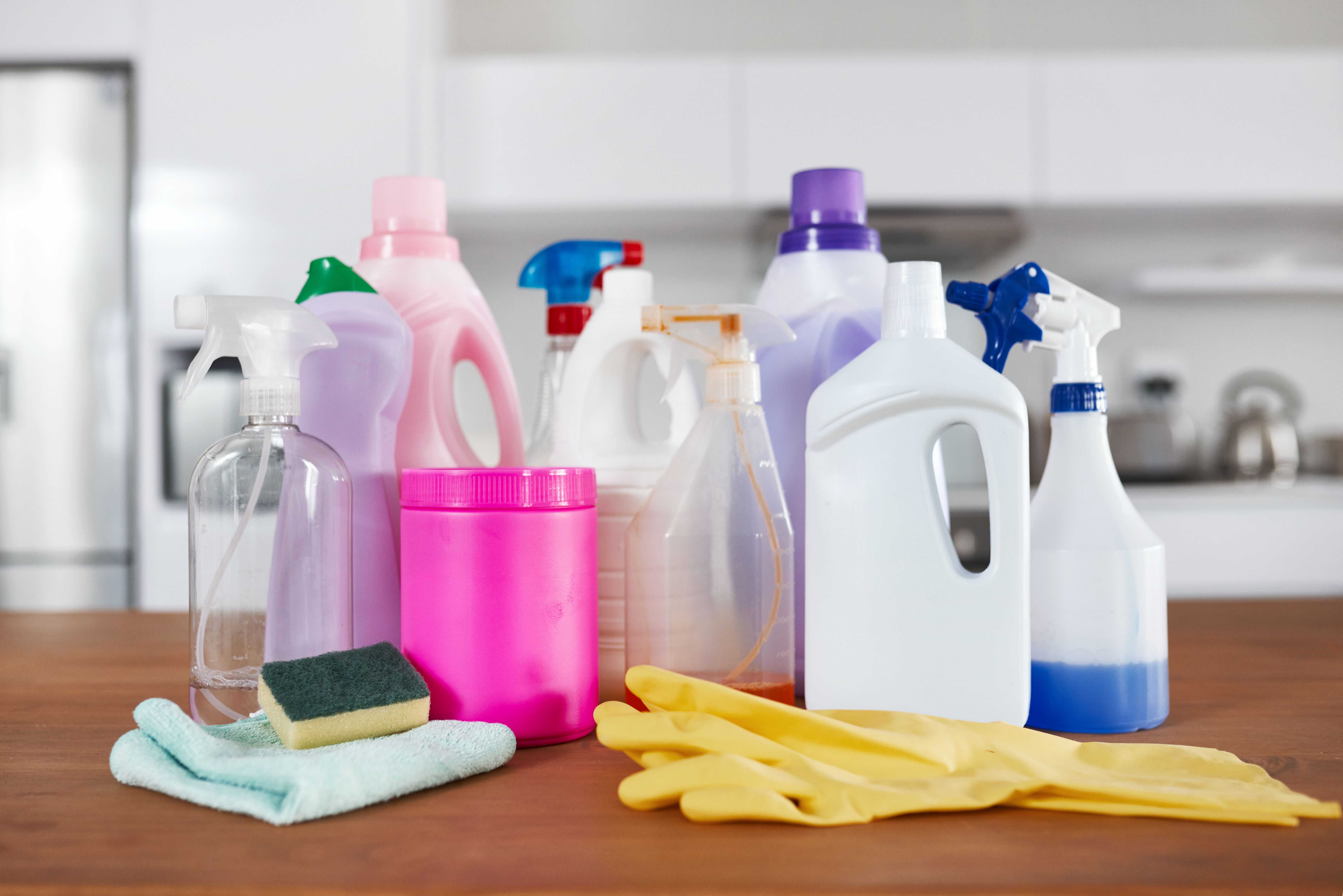 Essential Cleaning Supplies for a Pristine Kitchen