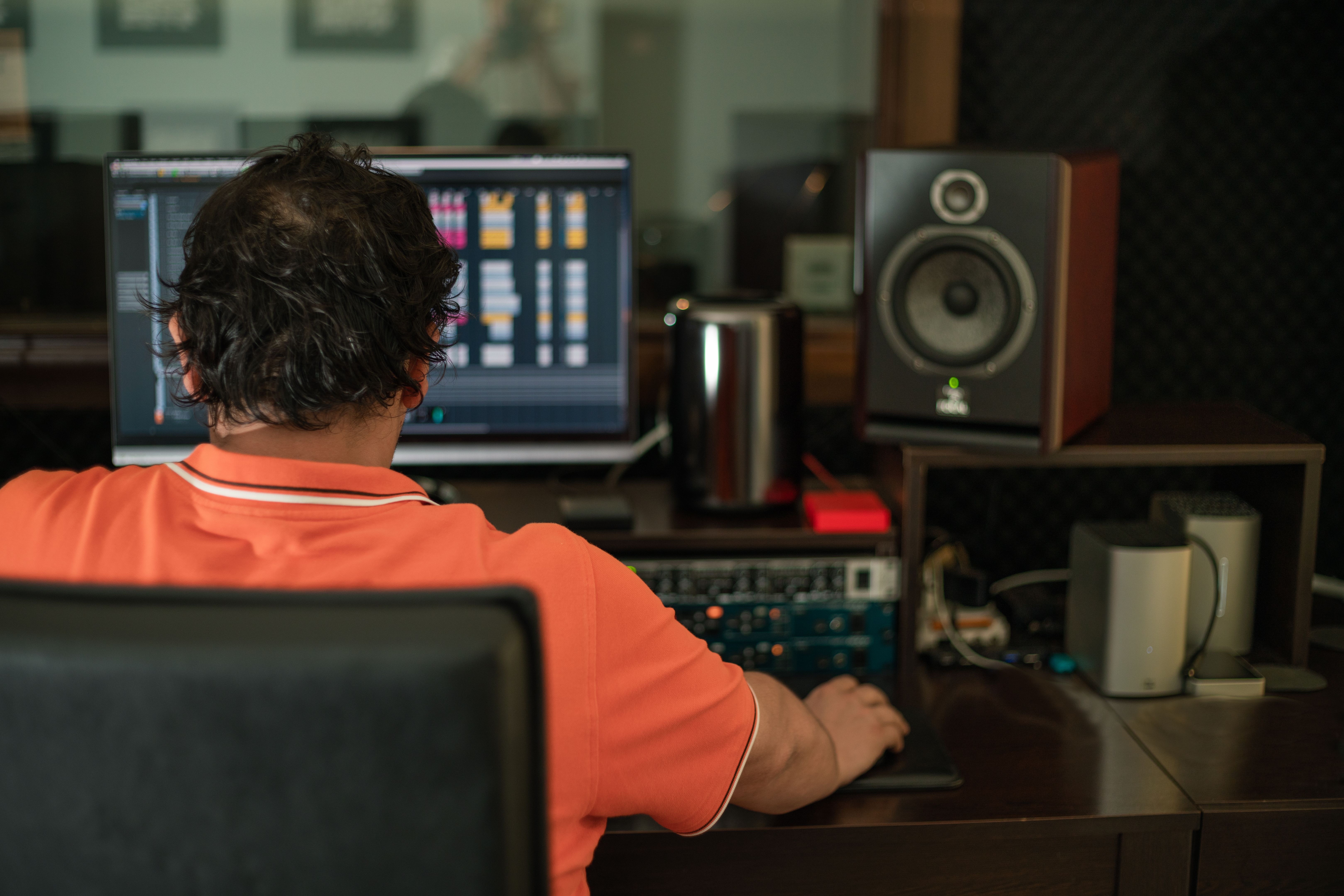 How to Choose the Best Sound Design Studio in the UK
