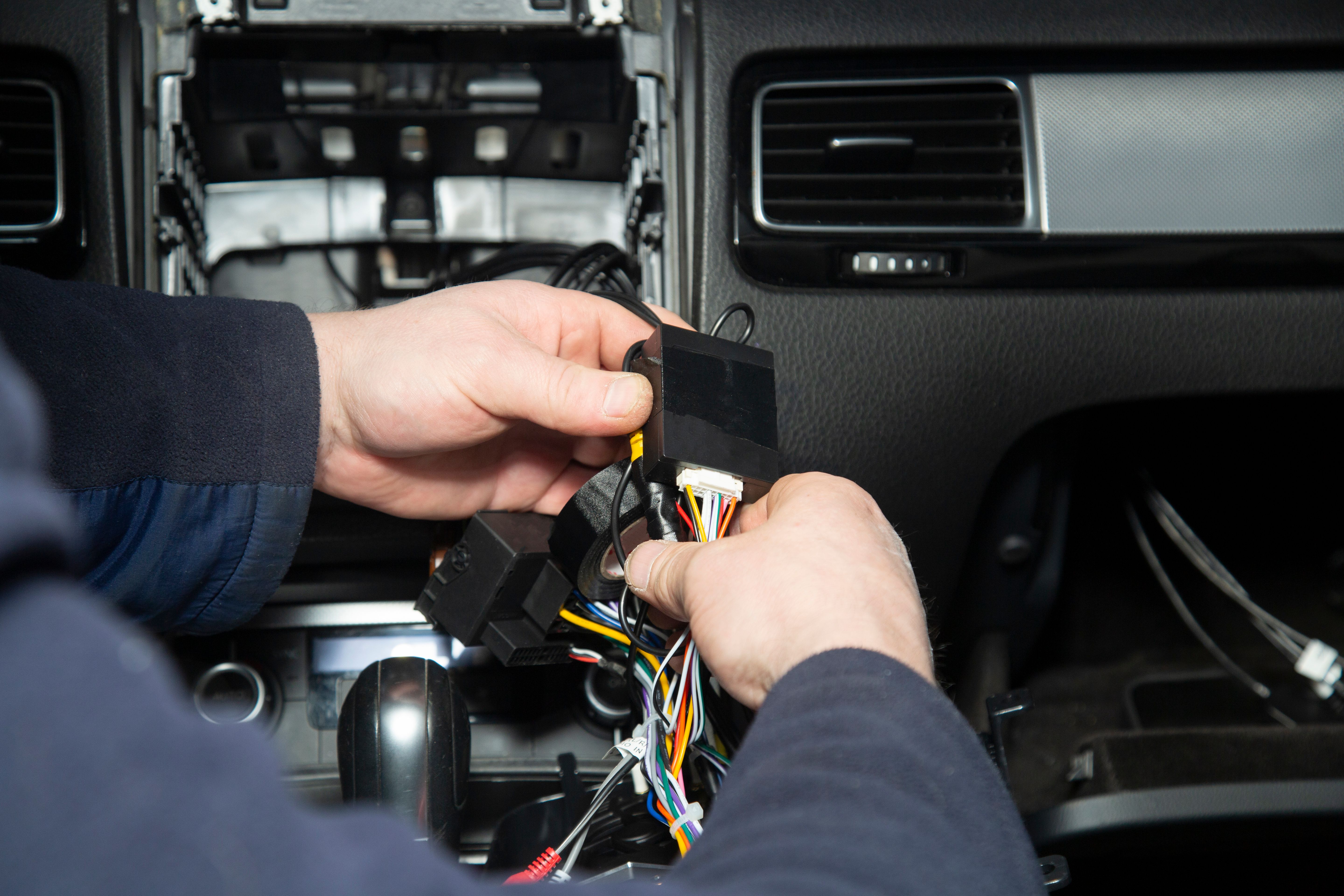 How to Install a Car Reverse System