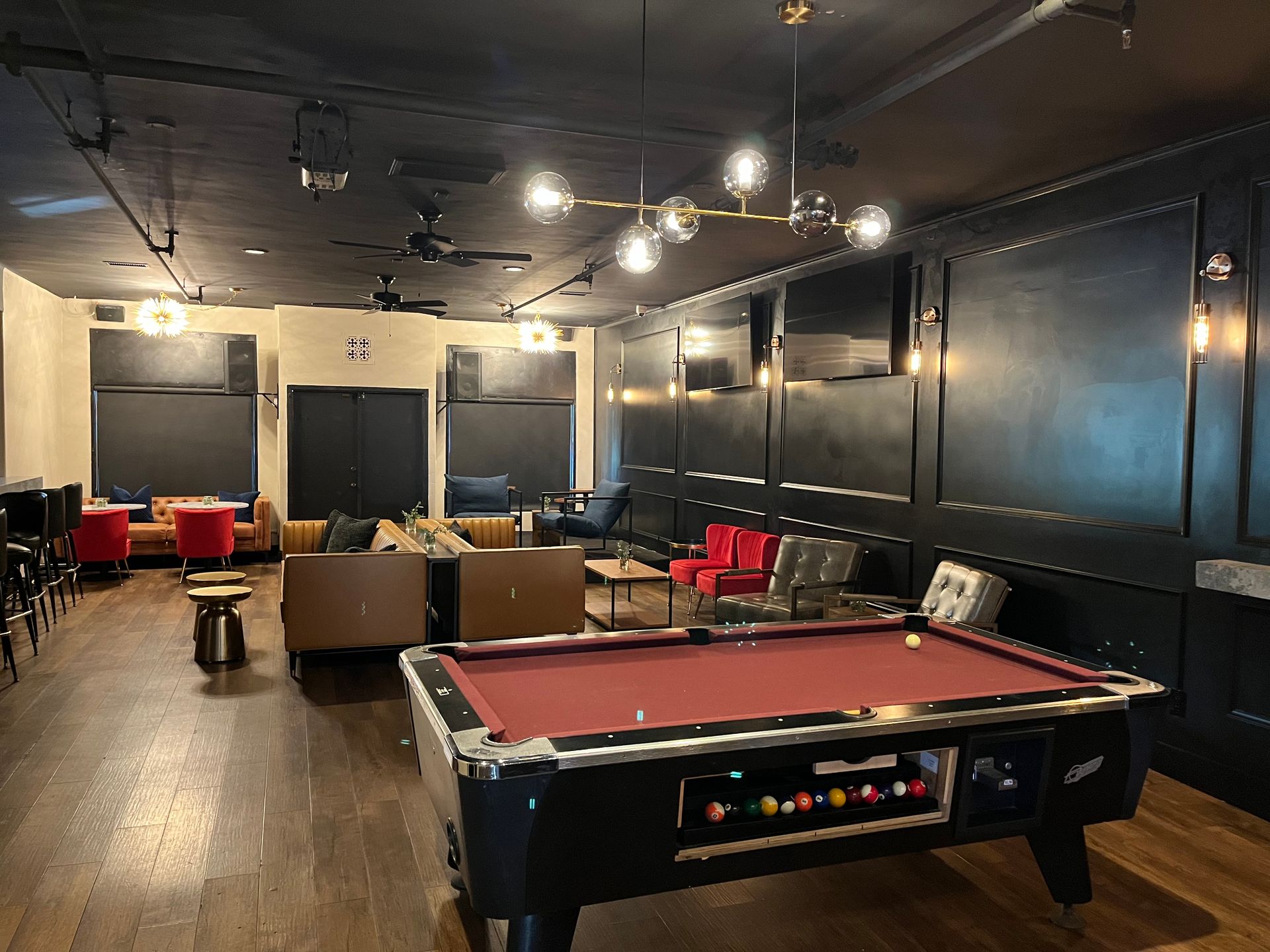 Discover Uptown Lounge: Your Premier Bar Destination in USA