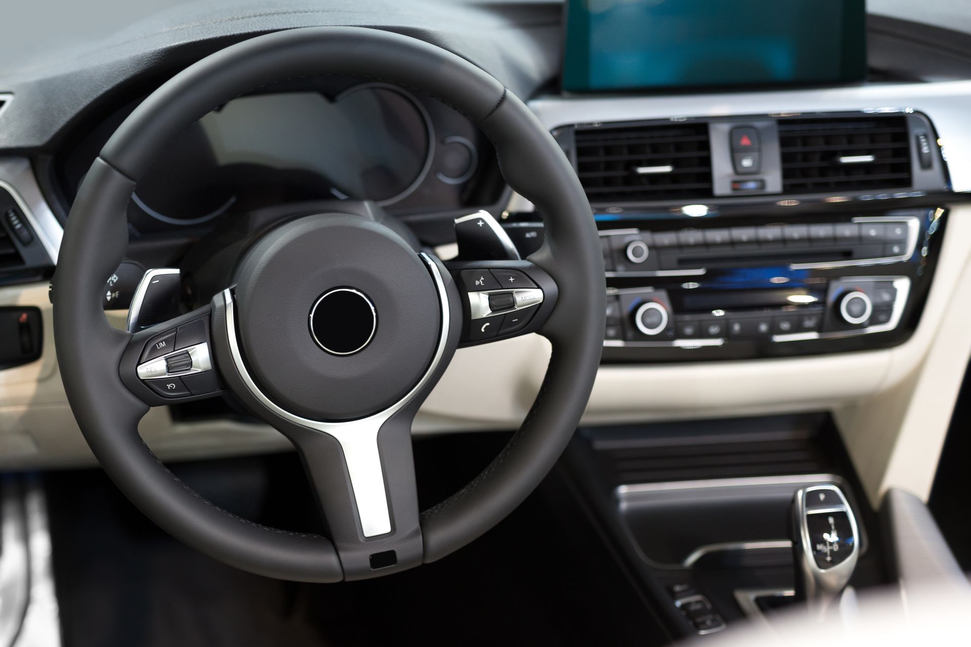 Troubleshooting Off-Center Steering: Causes and Solutions
