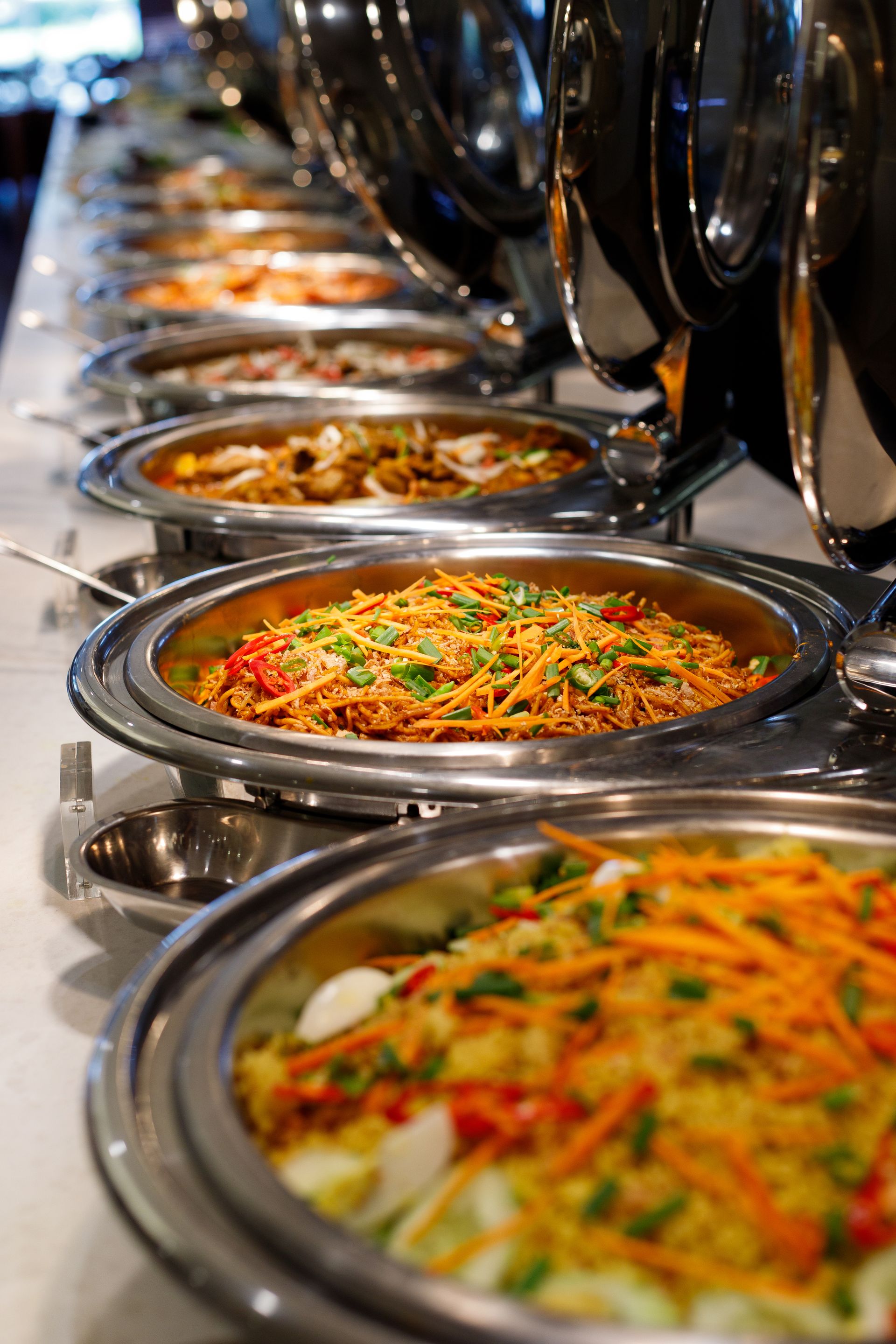Summer 2024 Buffet Display Trends: What's Hot and What's Not
