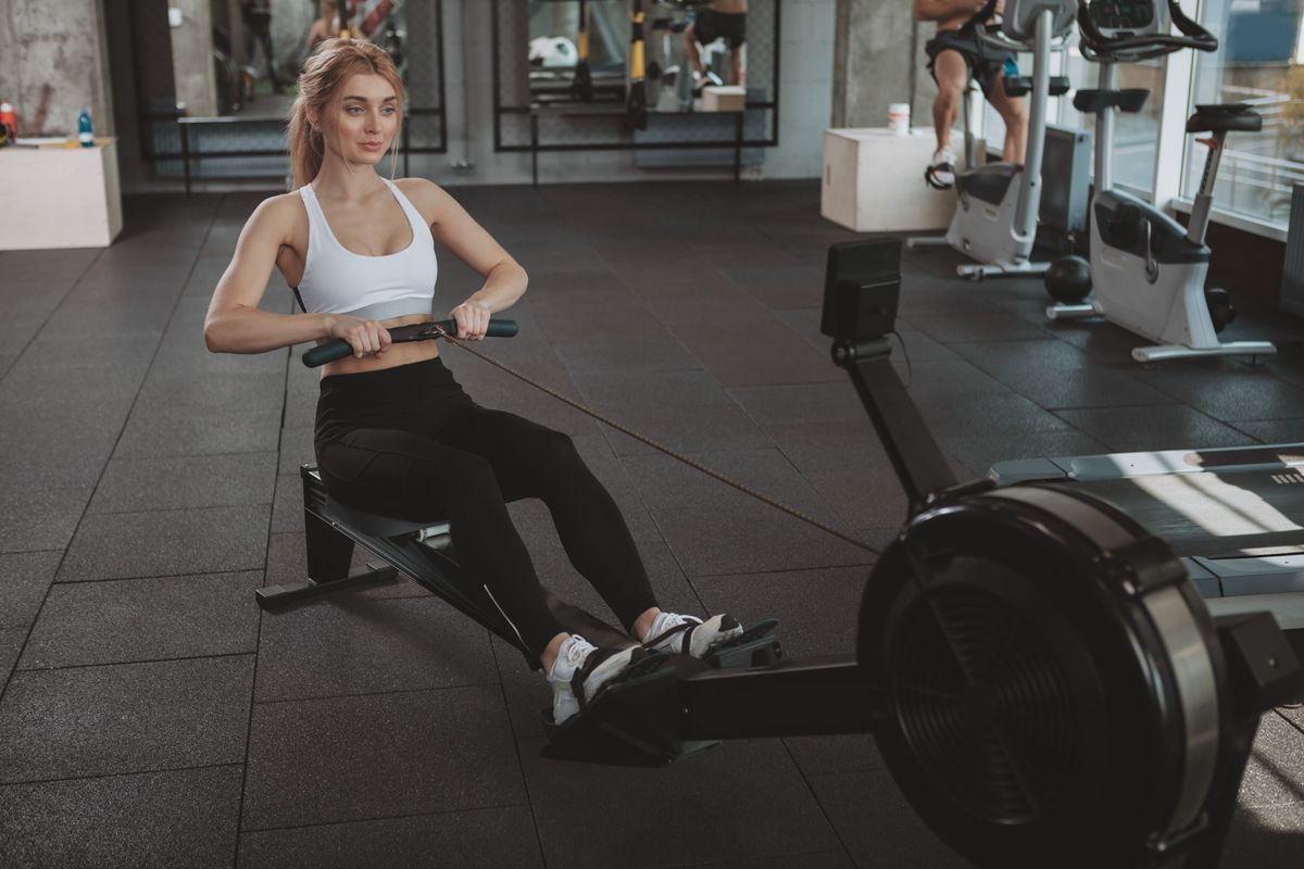 Mastering the Rowing Machine: A Complete Guide to Cardio Fitness